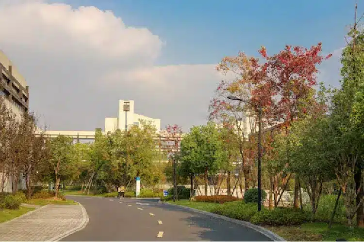 แนะนำมหาวิทยาลัยครูหางโจว - Hangzhou Normal University