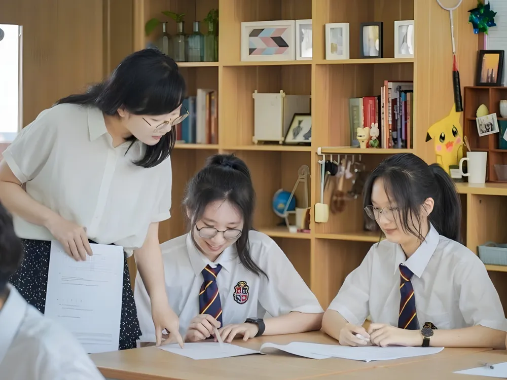 เรียนมัธยมที่จีน โรงเรียนไห่เลี่ยง Hailiang International School